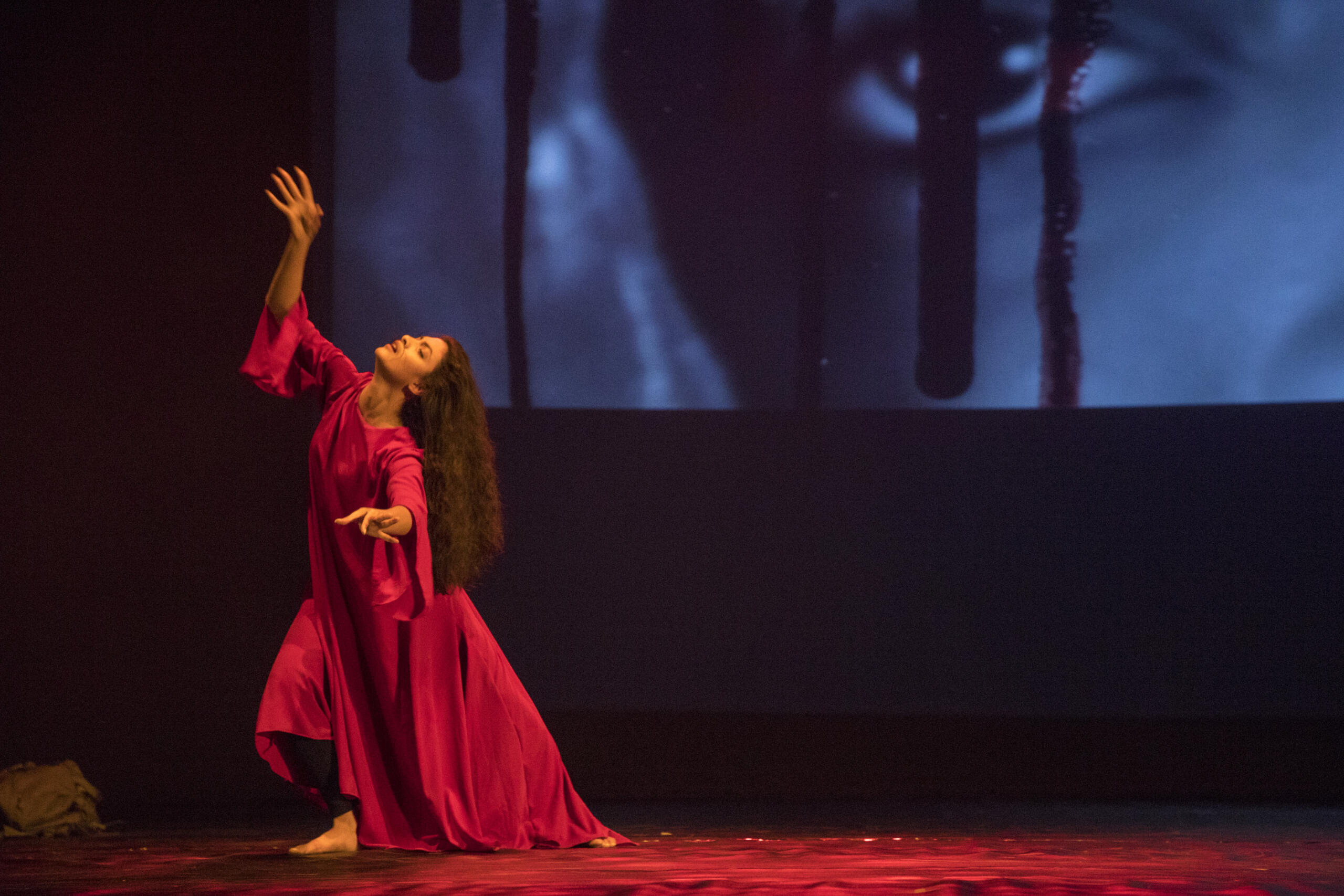 The Troth | "A layered, heartfelt production" ⋆ ⋆ ⋆ ⋆ - Press - Akademi